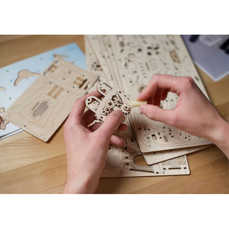 UGEARS COBRA DRIFT RACING CAR (70161) mechanical model